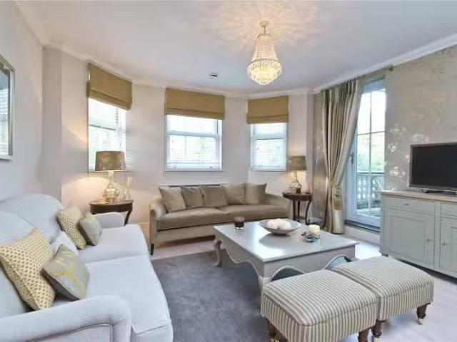 2 bedroom property to let in Chapman Square, Wimbledon, SW19.