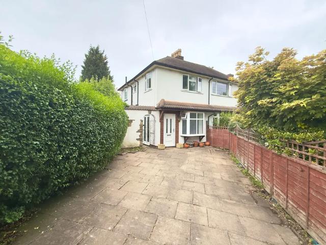 2 bedroom property to let in Church Road, Stechford, B33 £1,150 pcm
