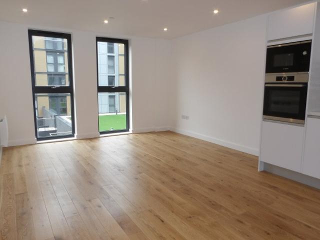 2 bedroom property to let in Communication Row, B15 £1,000 pcm