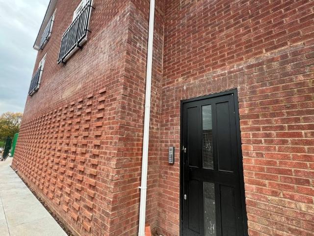 2 bedroom property to let in Costers House, Redditch £1,350 pcm