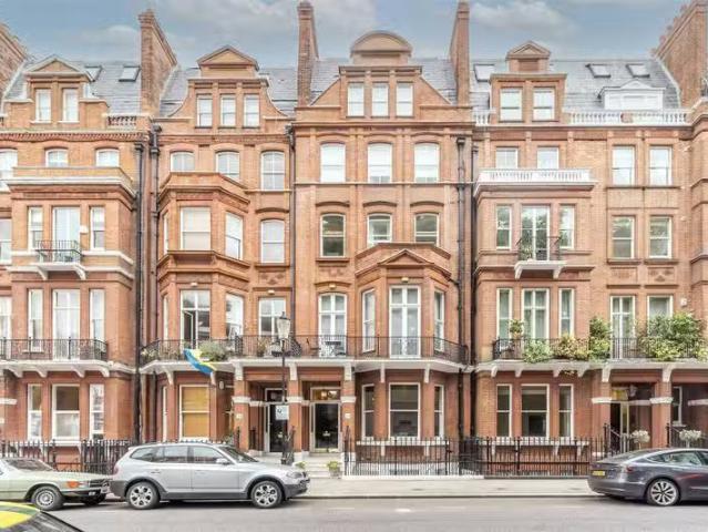 2 bedroom property to let in Cranley Gardens, London, SW7 £3.