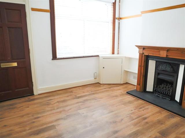 2 bedroom property to let in Druid Street, Hinckley £825 pcm