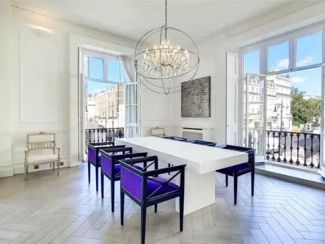 2 bedroom property to let in Eaton Place, Belgravia, SW1X £3.