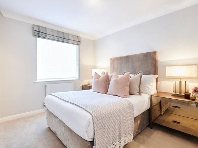 2 bedroom property to let in Fulham Road, London, SW3 £3,900 pcm