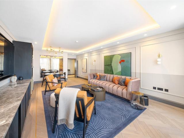 2 bedroom property to let in Hyde Park Gate, London, SW7 £13,650 pcm