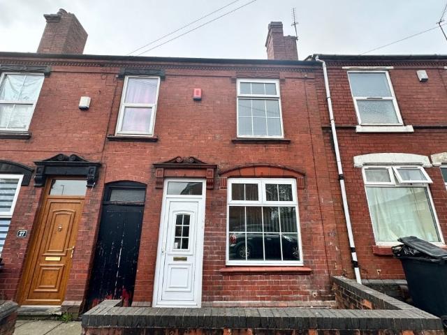 2 bedroom property to let in Hampton Street, Dudley, West Midlands £995 pcm