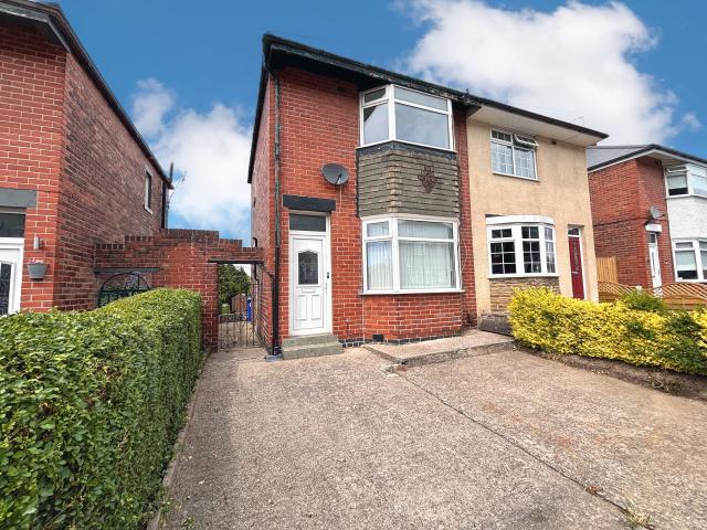2 bedroom property to let in Handsworth Crescent, Darnall, Sheffield, S9 £900 pcm