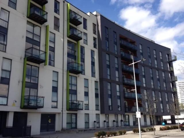 2 bedroom property to let in Hemisphere, Edgbastion Cresecent, Birmingham, B5 £1,150 pcm