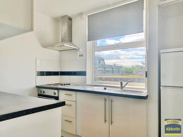 2 bedroom property to let in Heron House, Haverhill, CB9 8AL £1,050 pcm