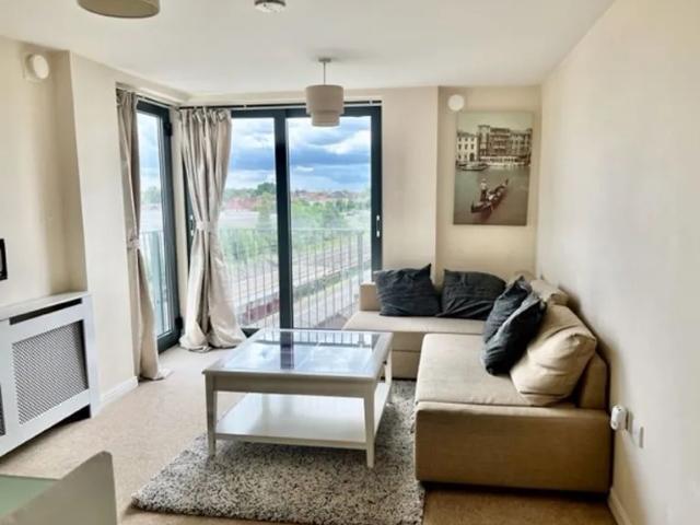 2 bedroom property to let in Hillrise Court, Kenton £1,750 pcm