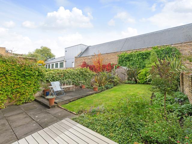 2 bedroom property to let in King Henrys Road, Primrose Hill, NW3 £4,311 pcm