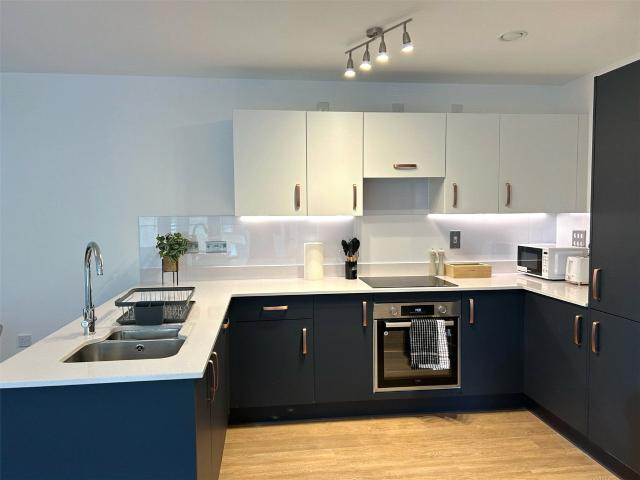 2 bedroom property to let in Leaping Birds Rise, Walton on Thames, Surrey, KT12 £5,440 pcm
