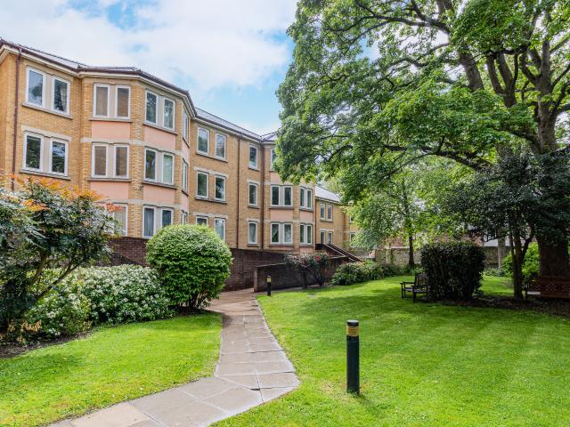 2 bedroom property to let in Paradise Square, Oxford, OX1 £1,950 pcm