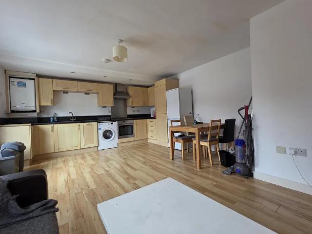 2 bedroom property to let in Priory Court, Pershore Road, B5 £1,050 pcm