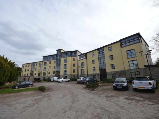 2 bedroom property to let in Queens Mews, Queens Tower, 86 Park Grange Road, Sheffield, S2 3RX £900 pcm