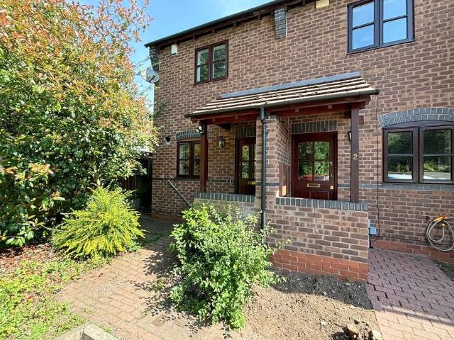 2 bedroom property to let in Riverside Court, Kings Norton, B38 £1,050 pcm