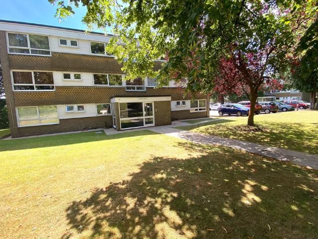 2 bedroom property to let in St. Bernards Road, Solihull, B92 £1,150 pcm