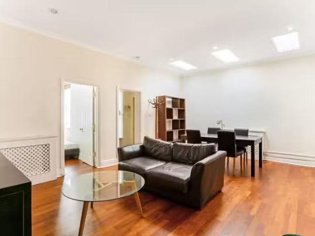 2 bedroom property to let in Stanhope Gardens, South Kensingto.