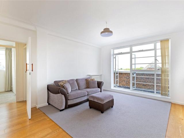 2 bedroom property to let in Sheen Road, Richmond, TW9 £2,450 pcm