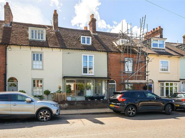 2 bedroom property to let in Southampton Road, Lymington, Hampshire, SO41 £1,375 pcm