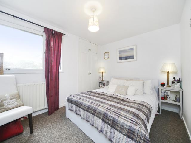 2 bedroom property to let in Tachbrook Street, Westminster, London, SW1V £2,643 pcm