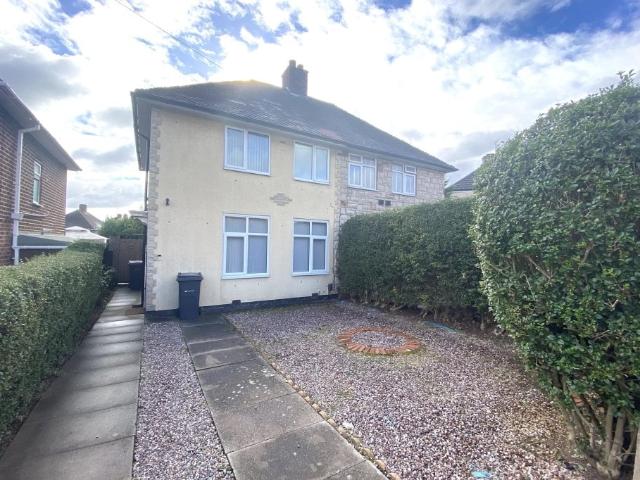 2 bedroom property to let in Wychbold Crescent, Stetchford, B33 £1,100 pcm