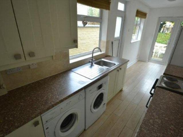2 bedroom Property To Let