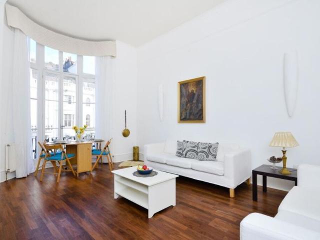 2 bedroom property to let