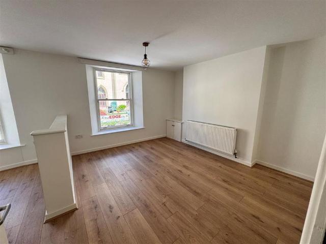 2 bedroom property to rent