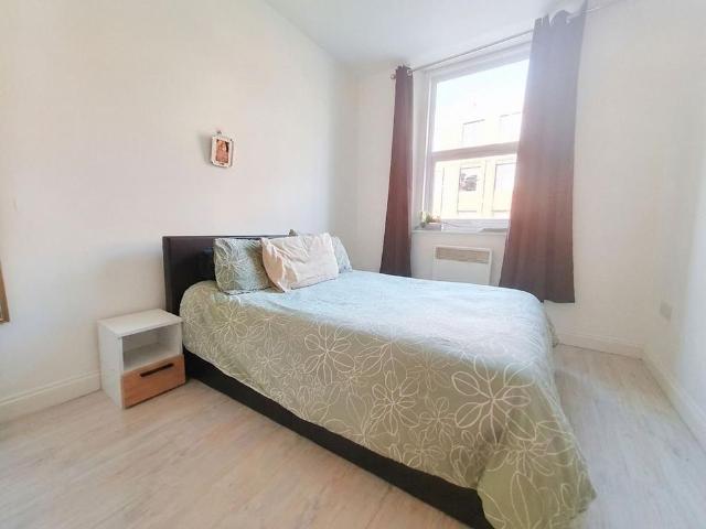 2 bedroom property to rent