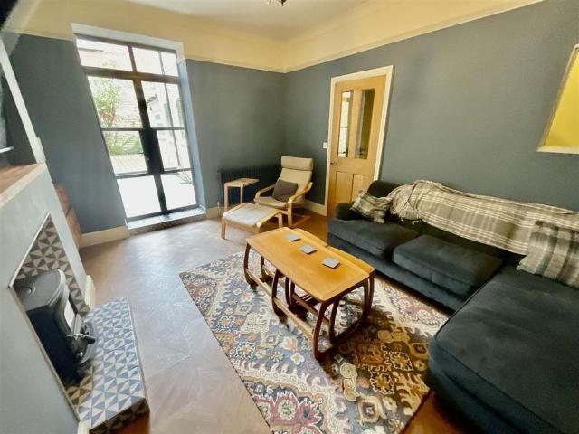 2 bedroom property to rent
