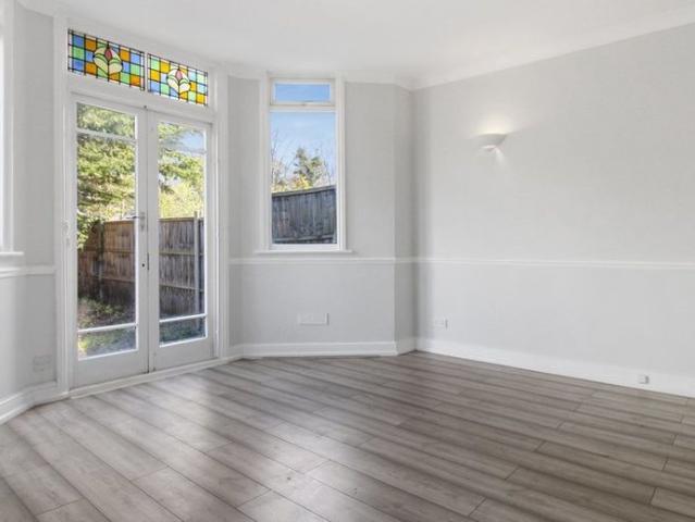 2 bedroom property to rent