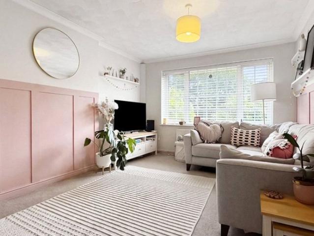2 bedroom property to rent