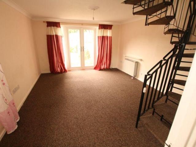 2 bedroom property to rent