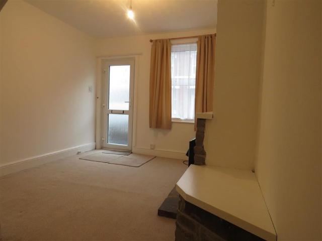 2 bedroom property to rent