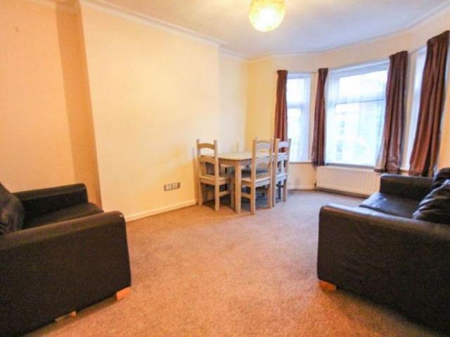 2 bedroom property to rent