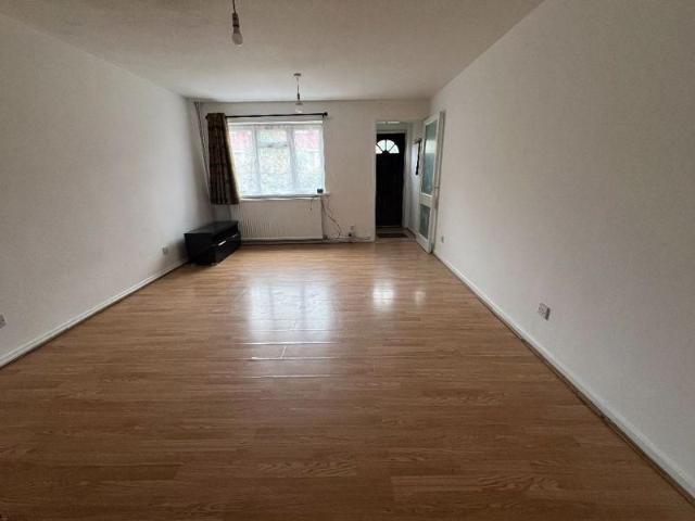 2 bedroom property to rent