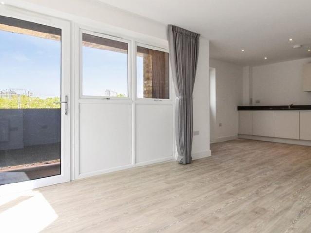 2 bedroom property to rent