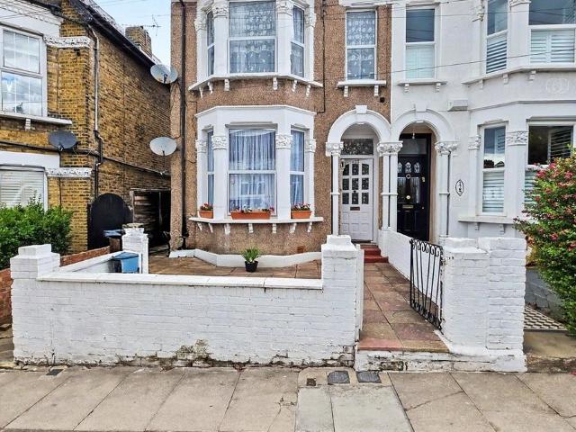 2 bedroom property to rent