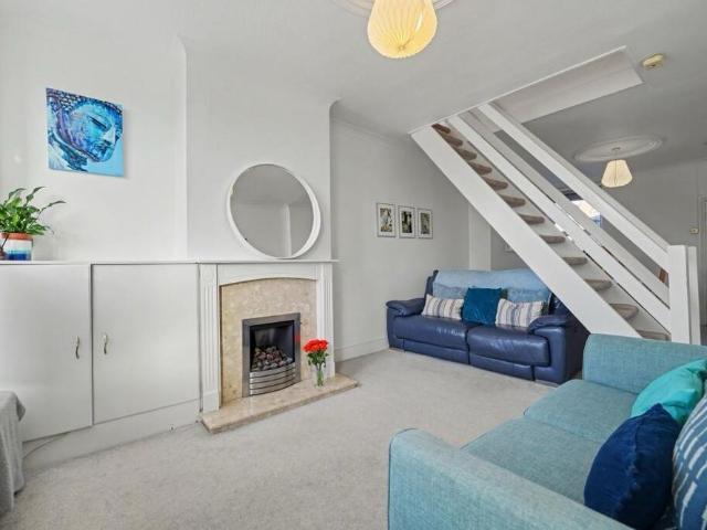 2 bedroom property to rent
