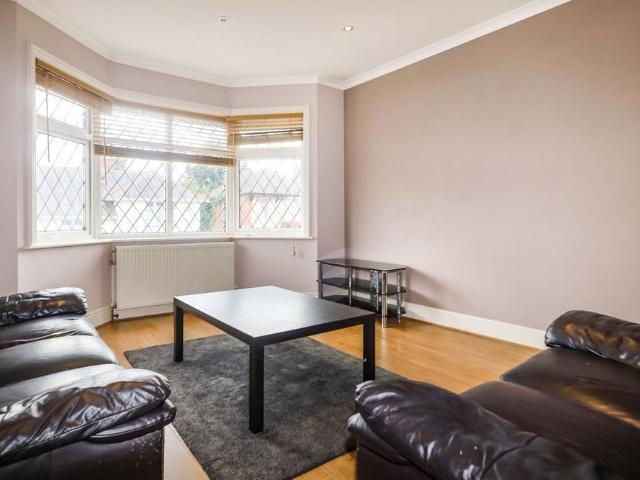 2 bedroom property to rent