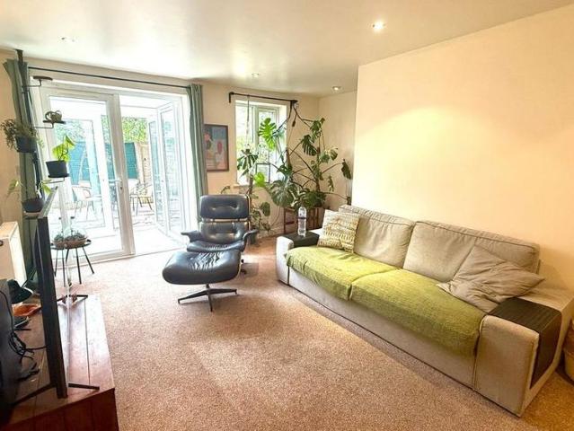 2 bedroom property to rent