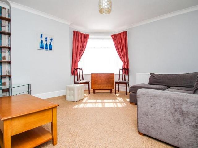 2 bedroom property to rent