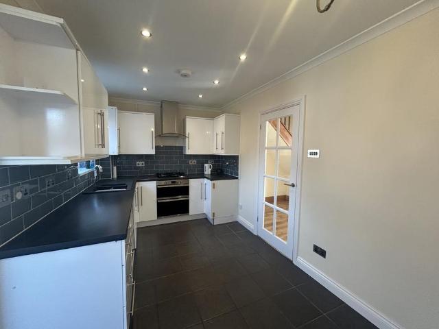 2 bedroom property to rent
