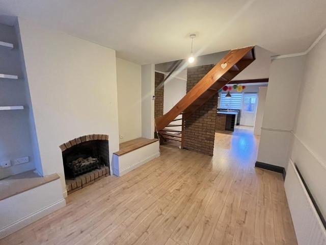 2 bedroom property to rent