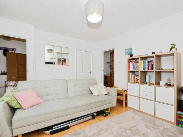 2 bedroom property to rent