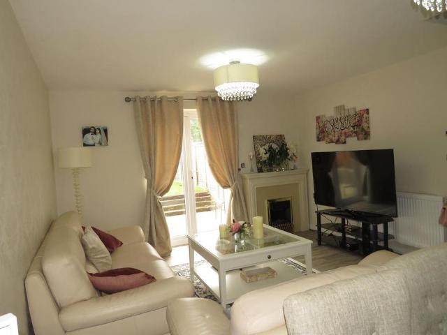 2 bedroom property to rent