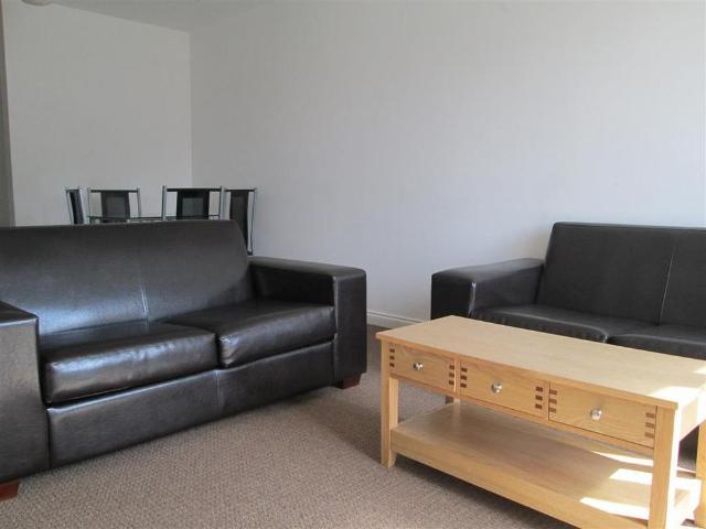 2 bedroom property to rent