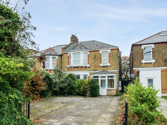 2 bedroom property to rent
