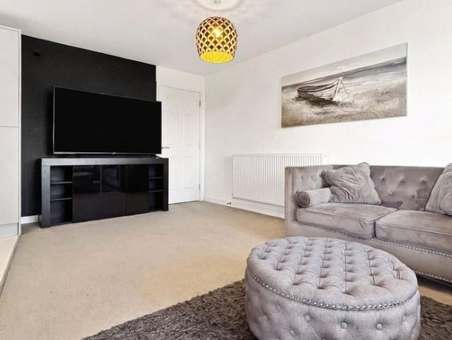 2 bedroom property to rent
